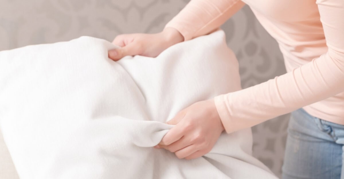 The BEST Way To Fluff Pillows The Soccer Mom Blog