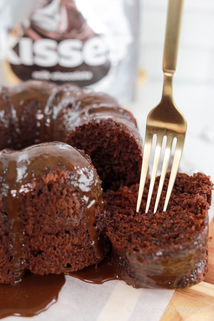 This Hershey's Kiss Cake is a Chocoholic's Dream - The Soccer Mom Blog