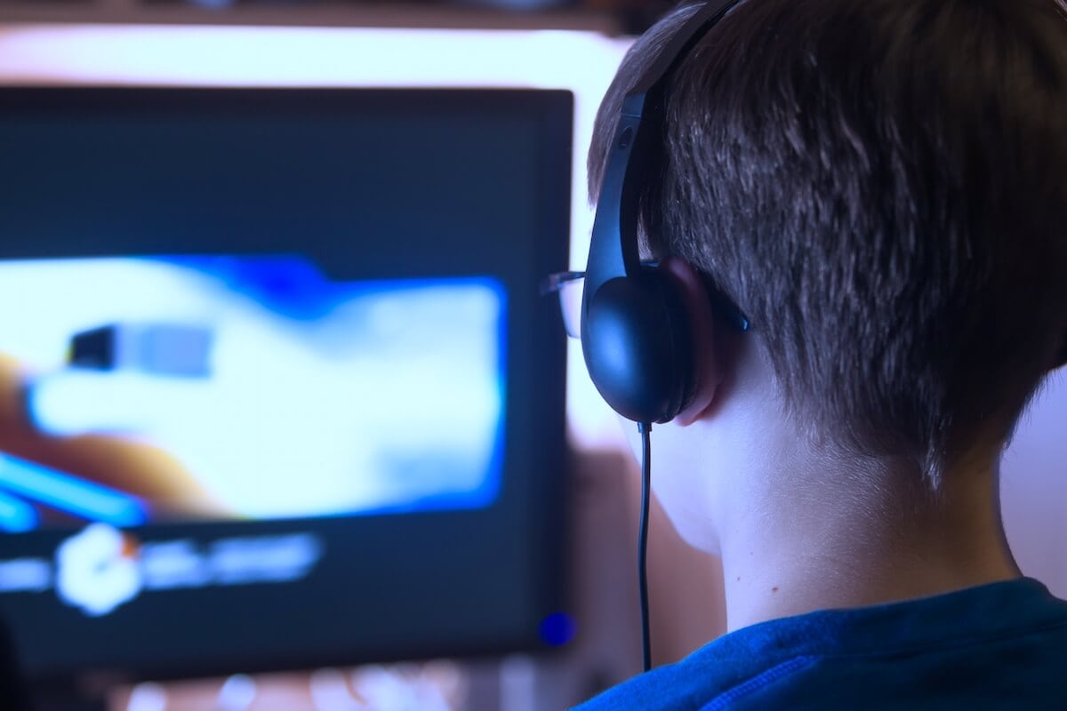 Xbox Child Safety Settings Parents Need to Know - The Soccer Mom Blog