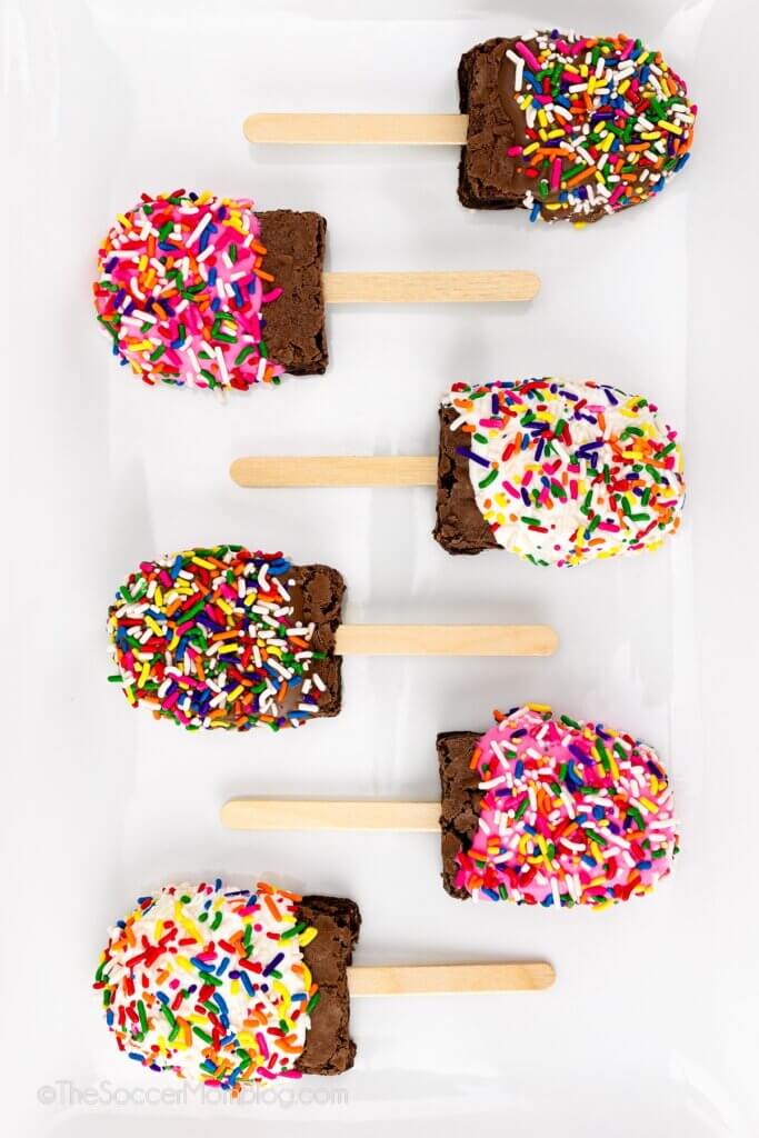 Brownie Popsicles Recipe - The Soccer Mom Blog