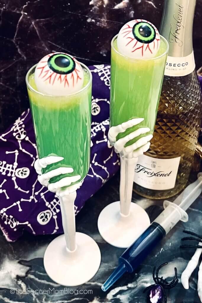 15 Spooky Halloween Drink Recipes - The Soccer Mom Blog